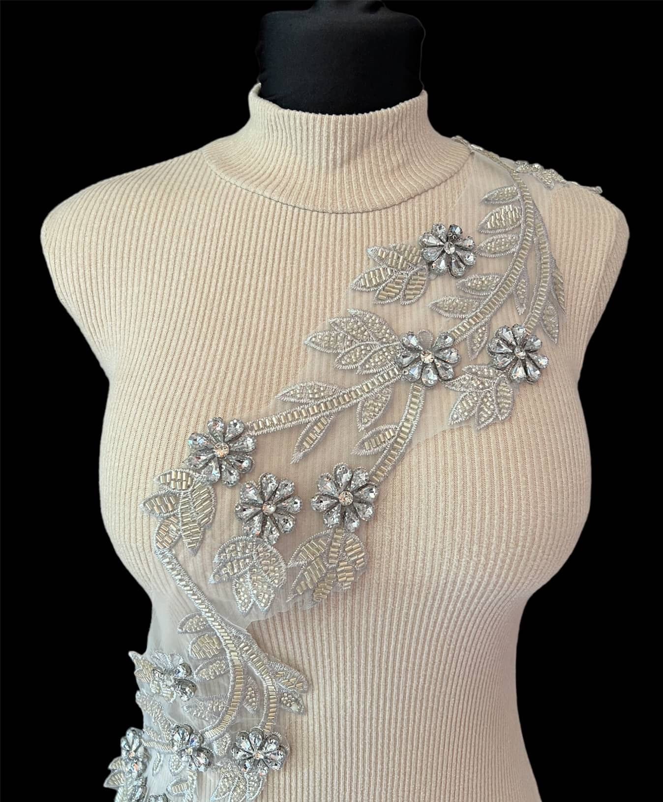 206 BEADED TRIM - Patch and Trims